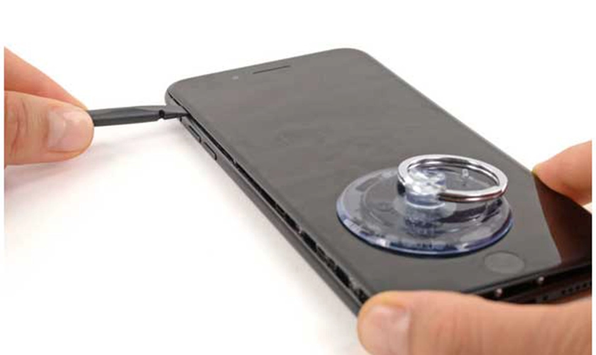 Cách thay pin iPhone 6, 6S Plus tự tháo pin tại nhà dễ dàng 2024