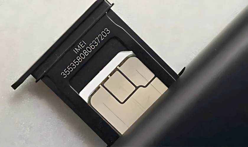 Khay SIM iPhone 12 có IMEI không? Cách kiểm tra 2025